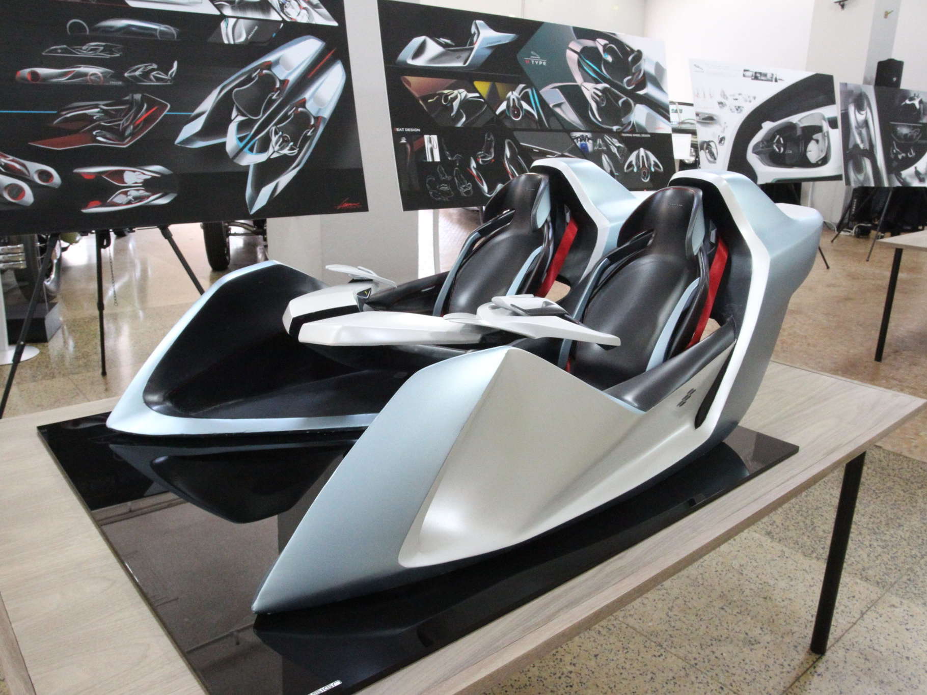 Design Trends From the Y2K Era Still Influences Art Students Today